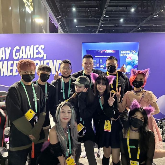 Was working the epal booth in San Diego! - E-Pal Topics