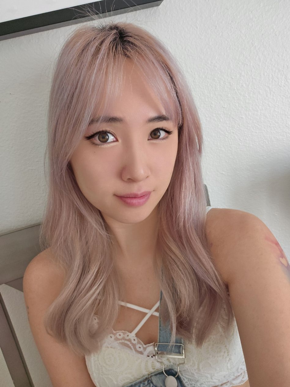 Hinacchi - E-Pal Topics