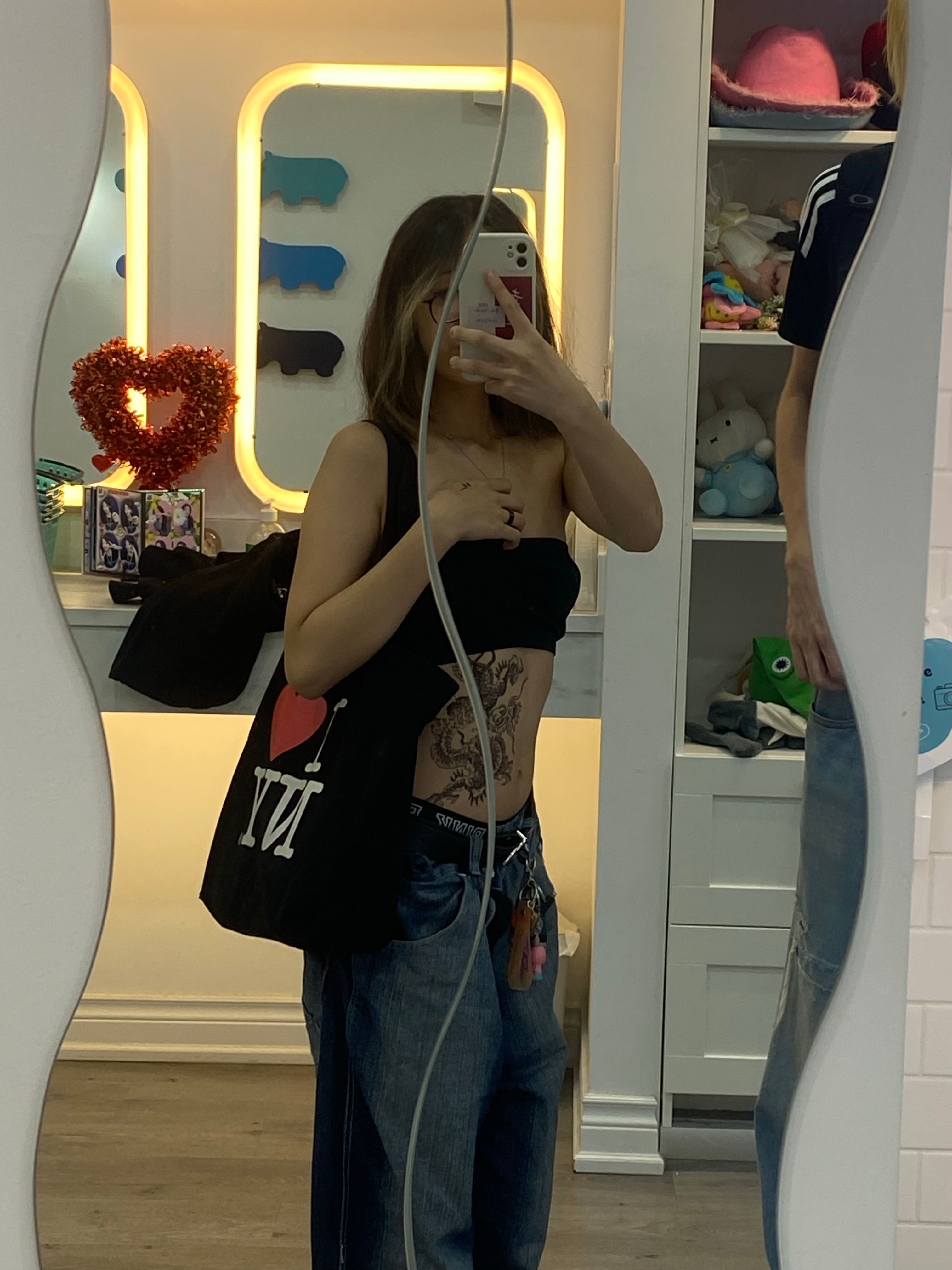 haii~ - E-Pal Topics