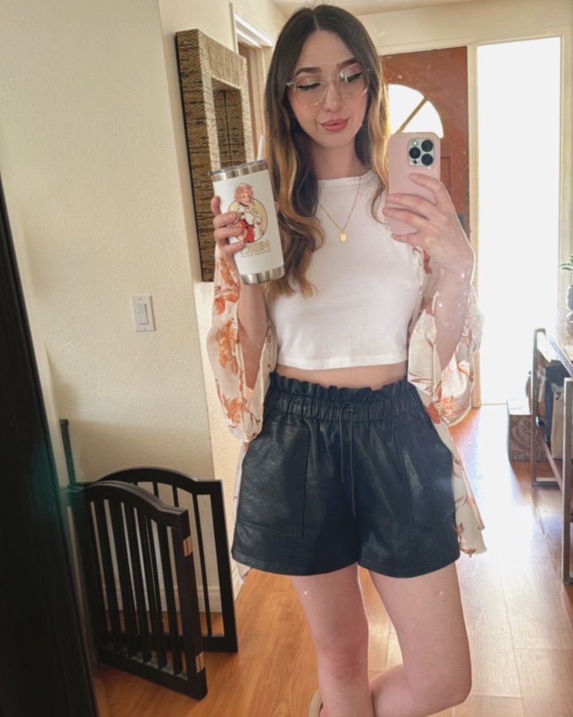 just a girl & her mercy cup 😅😇 - E-Pal Topics