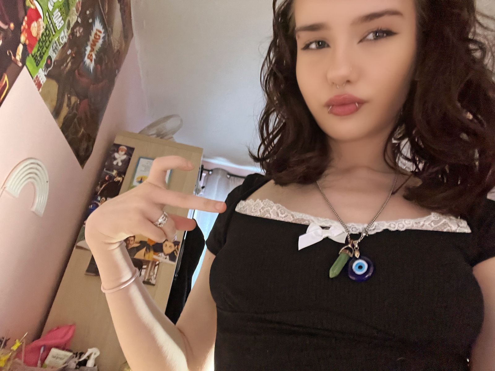 come chat or we can play some val! - E-Pal Topics