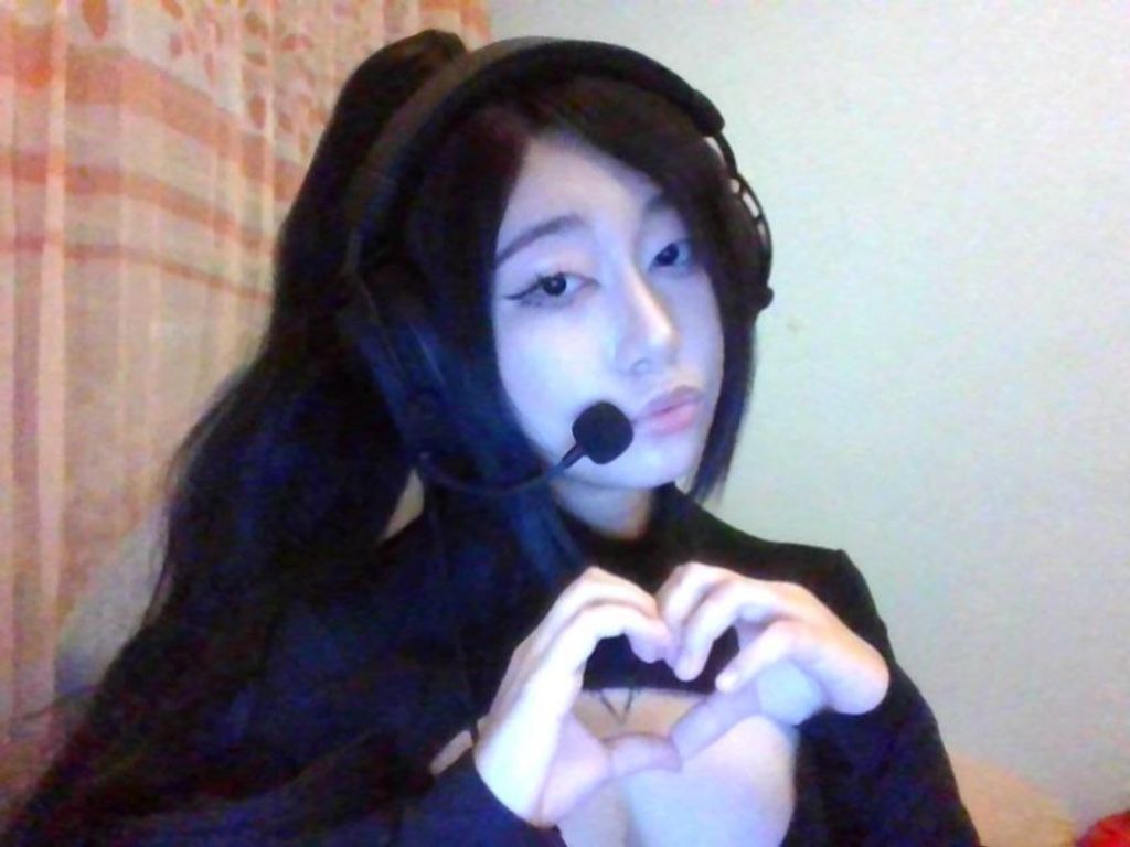 let's play some valorant! 😺 - E-Pal Topics