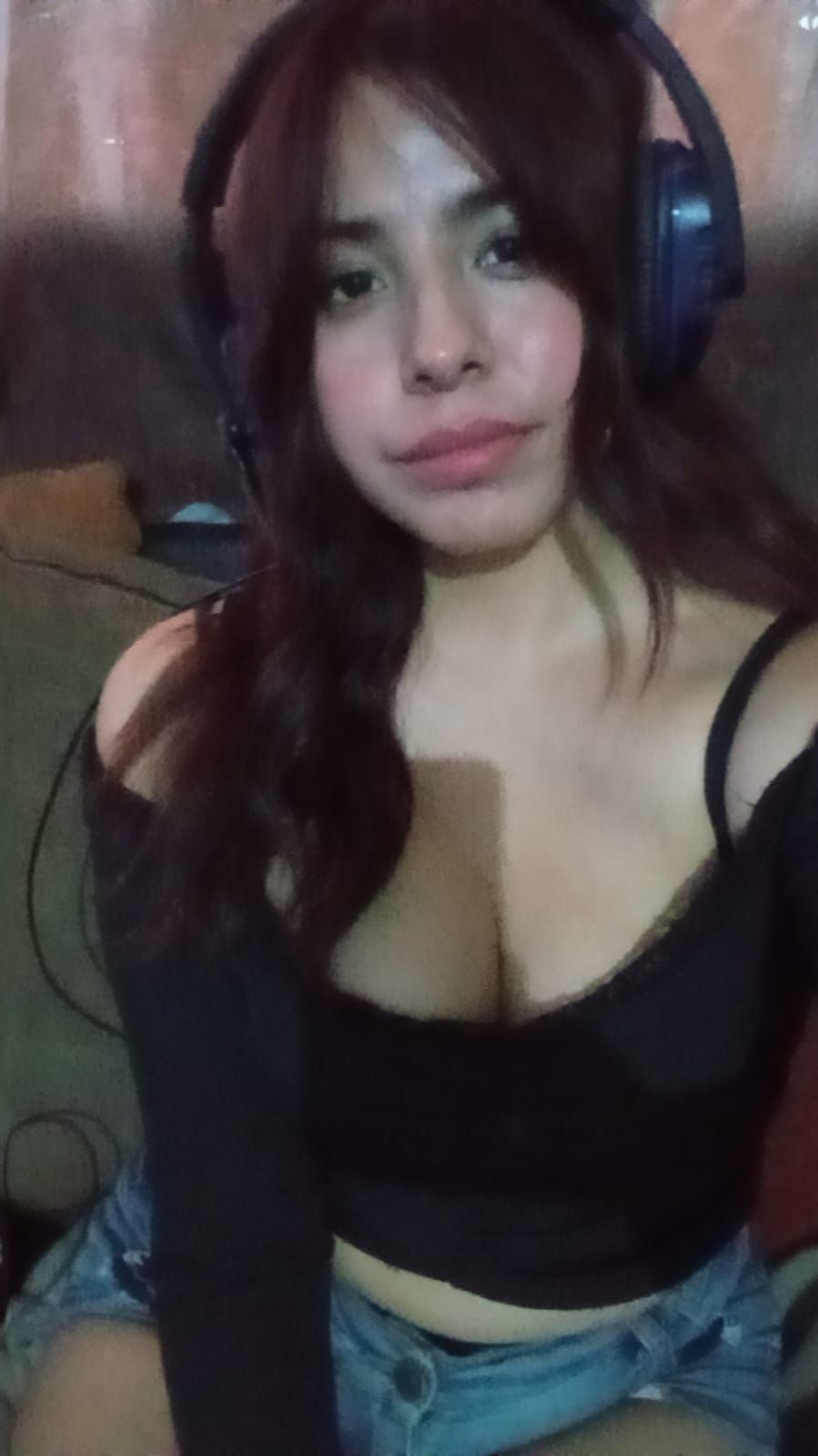 Anyone to talk or play with? - E-Pal Topics